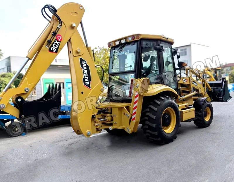 Massive 3CX Backhoe Loader - Tractors and Farm Implements for Sale